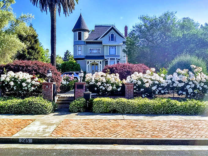 This Victorian beauty with its tower and lush gardens is what appears in Californians' dreams after watching too many home renovation shows.