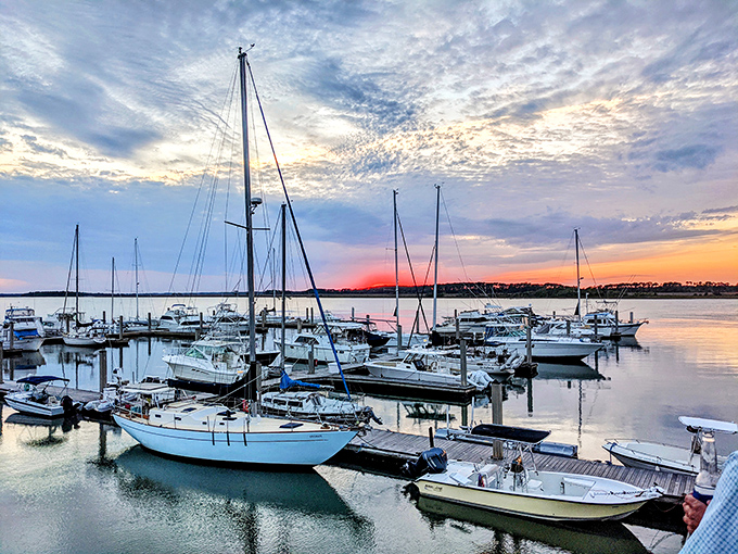 Sunset Cay Marina showcases nature's nightly masterpiece. As day fades to dusk, boats rock gently while the sky puts on a show worthy of standing ovations.