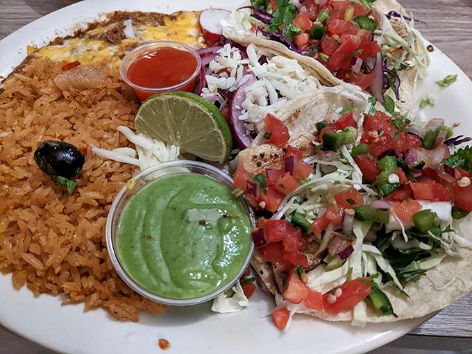 Fresh tacos arrive looking like they stepped off a food magazine cover, each one a small masterpiece of flavor.