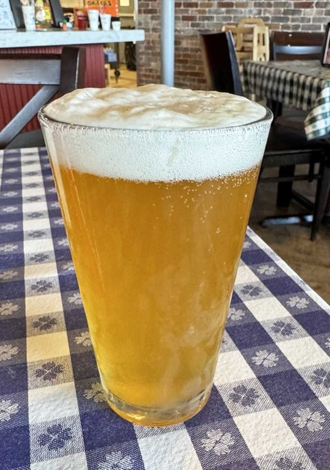 Nothing complements spicy fried chicken like an ice-cold beer with a head so perfect it deserves its own Instagram account.