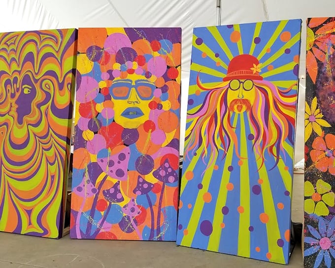 Psychedelic flashback! These vibrant '60s-inspired artworks prove that what was groovy then still makes waves in today's home d&eacute;cor.