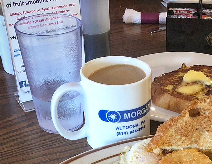 That first sip of diner coffee alongside buttery French toast – a morning ritual that makes Monday feel like Saturday. Pure contentment.