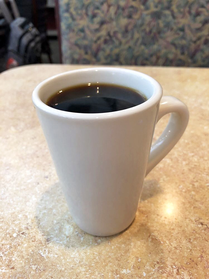 The coffee comes in a proper mug&mdash;none of those dainty teacups that leave you begging for refills every three minutes.