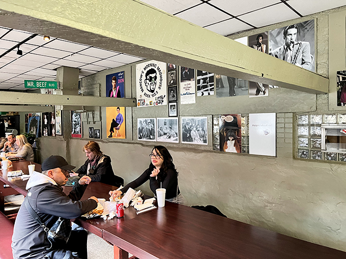 The wall of fame watches over diners enjoying their beef-induced bliss. In Chicago, celebrities and locals alike bow to the sandwich gods. 