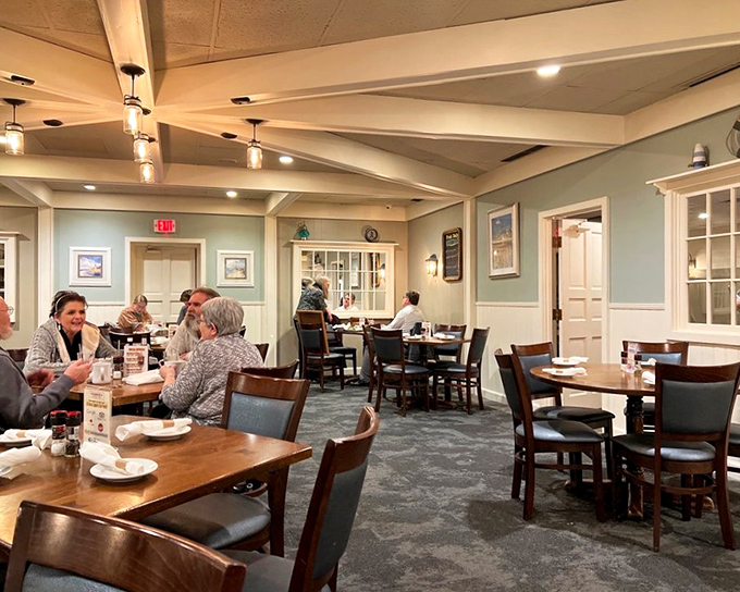 The dining room balances nautical charm with comfortable elegance, like your seafaring uncle's living room&mdash;if your uncle had impeccable taste and a cleaning service. 