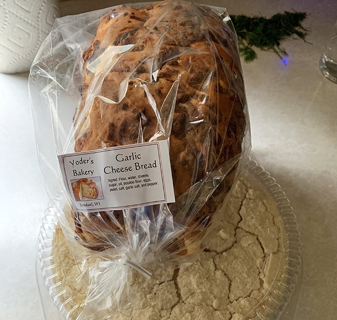 Garlic cheese bread that could make an Italian grandmother weep with joy. The label lists ingredients, but leaves out "addictive" and "life-changing."