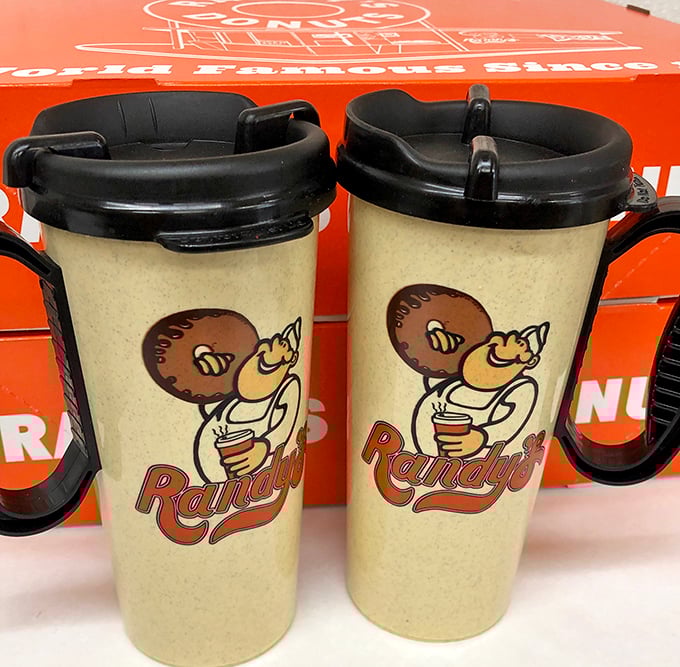 Coffee that knows its role—the perfect supporting actor to the star of the show. That whipped cream crown is just showing off.