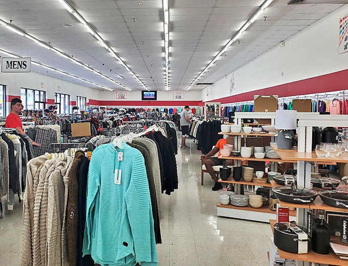 Where kitchenware meets fashion &ndash; the ultimate thrift store crossroads. That serving platter might have hosted Thanksgiving dinners for decades before finding you.