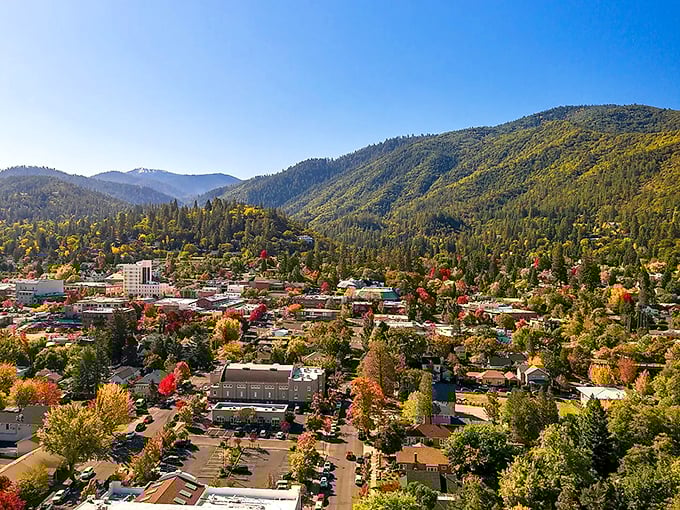 Fall paints Brownsville in spectacular colors, transforming this historic town into a living watercolor.