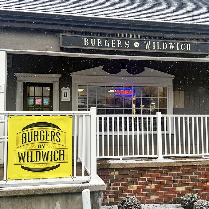 Don't let the modest storefront fool you&mdash;burger greatness often comes in small packages. 