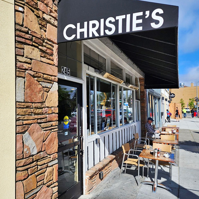 Christie's: Burlingame's answer to "Where should we meet for breakfast?" The outdoor seating offers prime people-watching with your perfectly poached eggs. 
