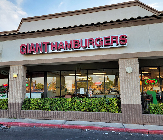 Giant Hamburgers' straightforward signage makes a bold promise that the kitchen absolutely delivers on. Size matters in Mesa's burger scene!