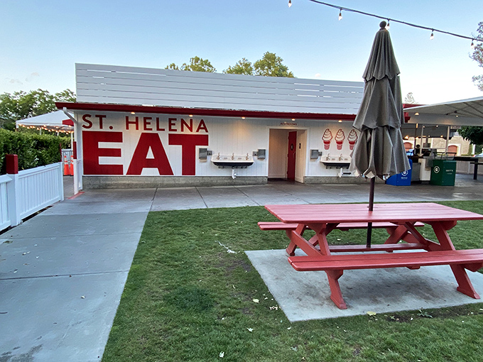 "St. Helena EAT" says it all. Simple, direct, and promising exactly what you want after a day of wine tasting.