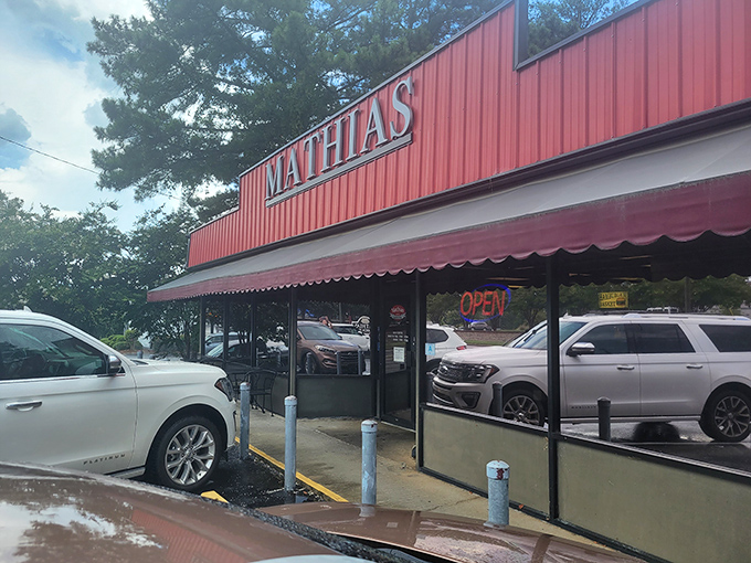 Mathias' bold red exterior is like a matador's cape, drawing hungry sandwich aficionados from miles around. 