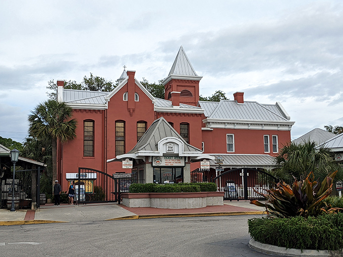 This Victorian-era jail was designed to look like a hotel from the outside&mdash;talk about false advertising!