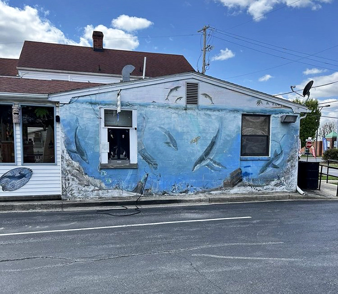 The whimsical seaside mural hints at the vacation vibes inside. Your taste buds are about to take a beach trip without leaving Frederick!