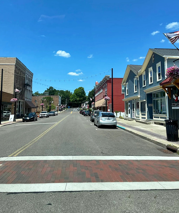 These buildings have more stories than your uncle at Thanksgiving dinner&mdash;but they're all true!