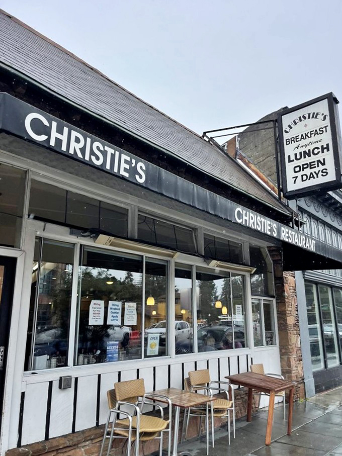 Christie's: Clean lines and classic comfort. This modern take on diner tradition proves you don't need neon and chrome to create food worth traveling for. 