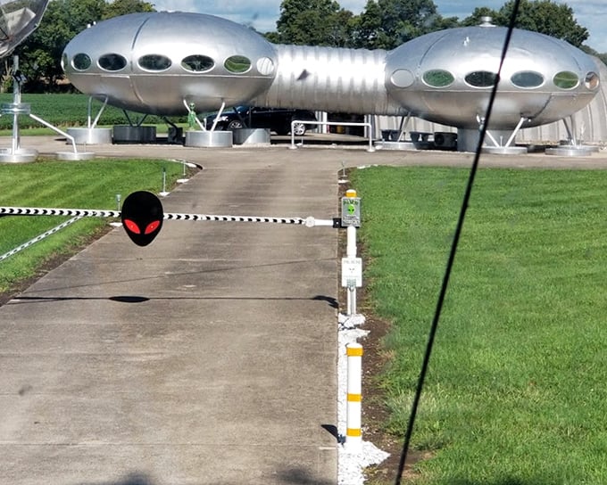 Complete with landing gear and porthole windows, this futuristic home proves that space-age dreams never go out of style.