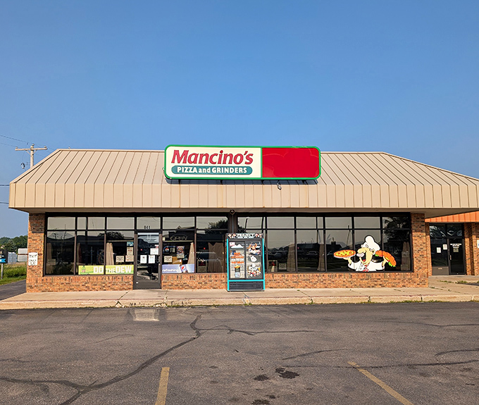 Sunny day, simple building, extraordinary pizza &ndash; Mancino's proves great food doesn't need fancy packaging to shine.