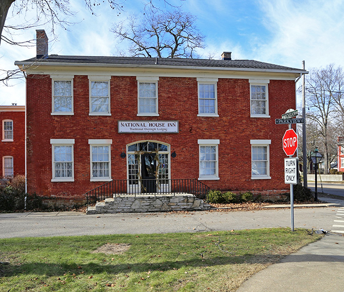 This brick beauty transforms every guest into a character from America's most romantic era.