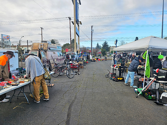 The true spirit of flea markets lives on at North Portland's outdoor bazaar, where the art of the deal is practiced with enthusiasm.