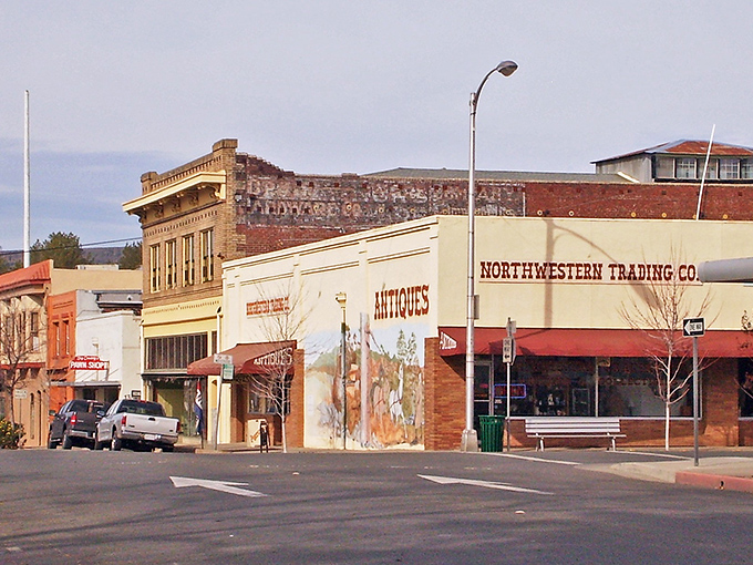 Rich in Gold Rush history and vintage charm, Oroville is where antique shops and historic brick buildings tell stories of the past.