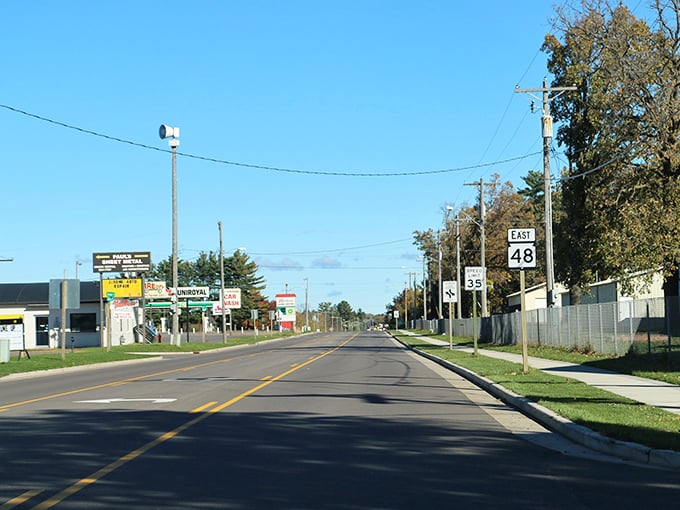 The perfect blend of yesterday's architecture and today's small businesses, minus big city stress.