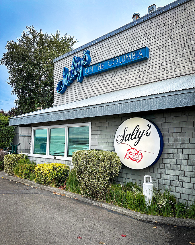 Portland meets the sea at Salty's, where the Columbia provides the backdrop and the kitchen provides the seafood magic.