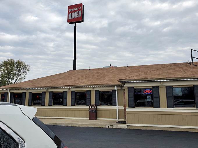 Smiley's Diner: Breakfast without the fuss! This straightforward spot lets the food do the talking &ndash; and it has plenty to say.