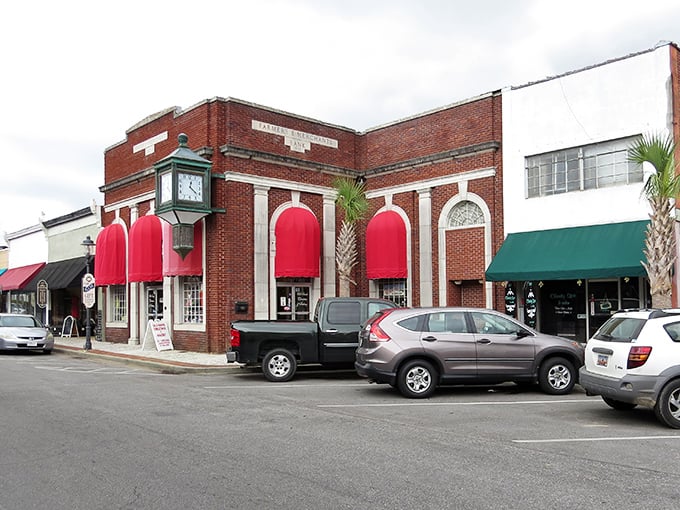 Time stands still&mdash;literally! Walterboro's street clock and red-awninged building create the perfect backdrop for your "I found the real South" selfie.
