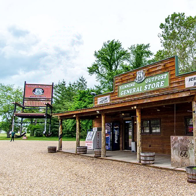 The Fanning Outpost General Store provides the perfect nostalgic companion to the Red Rocker, completing this slice of pure Americana along Route 66.
