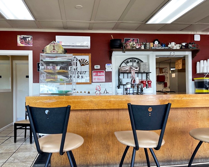 Counter seating: where solo diners become regulars and regulars become family. The wooden bar has heard more local stories than the town historian.