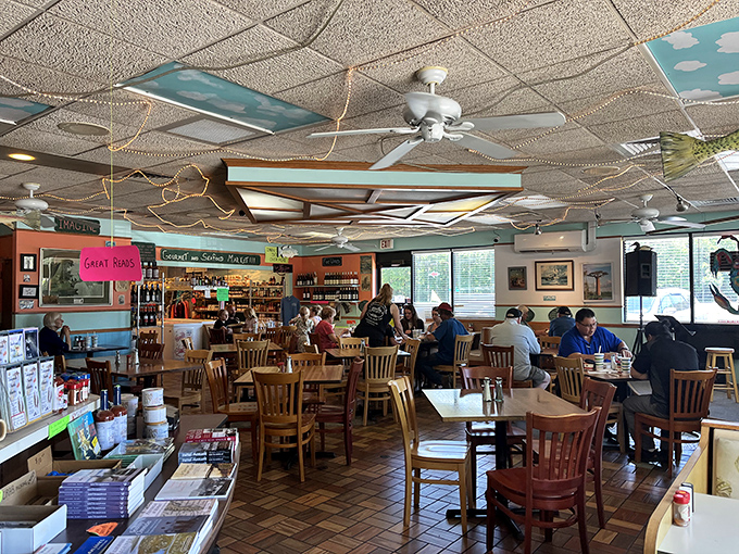 The dining room buzzes with the universal language of good food&mdash;nodding heads, pointing fingers, and the occasional "you've got to try this."