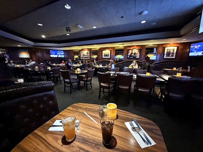 The dining room spreads out like your living room's cooler cousin, complete with TVs for the sports-inclined.