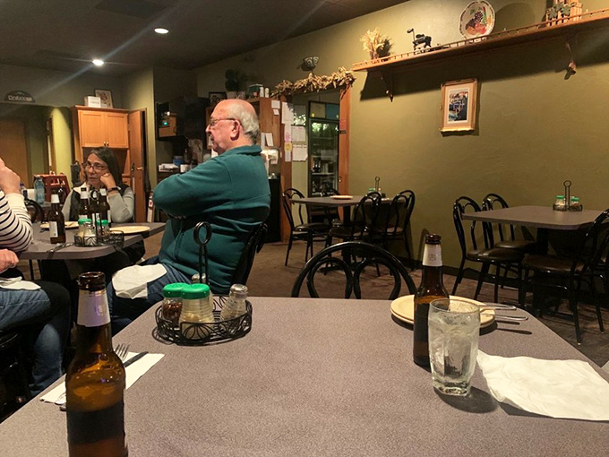 No Edison bulbs or reclaimed wood here&mdash;just comfortable chairs that invite you to stay for another glass of Chianti.