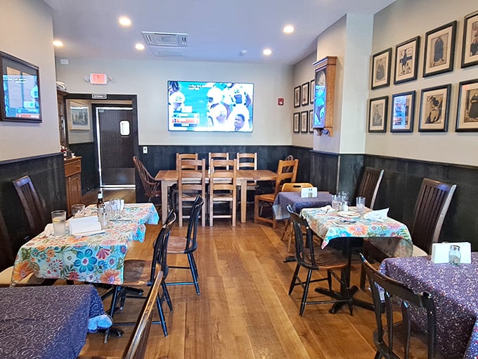 The dining room &ndash; where strangers become friends over shared sandwich appreciation. These tables have witnessed countless "you've got to try this" moments.