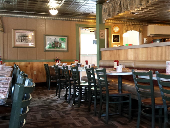 No Edison bulbs or reclaimed wood here&mdash;just honest tables where honest people enjoy honestly good food. Sometimes simple is revolutionary.