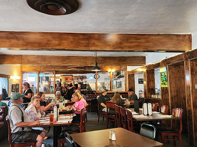Exposed beams and comfortable seating create that timeless American restaurant vibe we all crave.