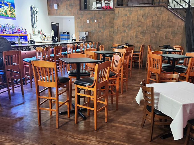 The calm before the carnivorous storm&mdash;empty tables patiently waiting for the dinner rush and the inevitable loosening of belts.