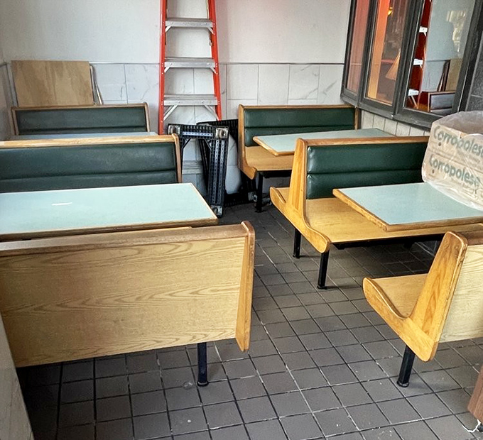 The no-frills dining area speaks volumes: at Max's, all attention belongs on the food, not fancy surroundings or Instagram-worthy d&eacute;cor.