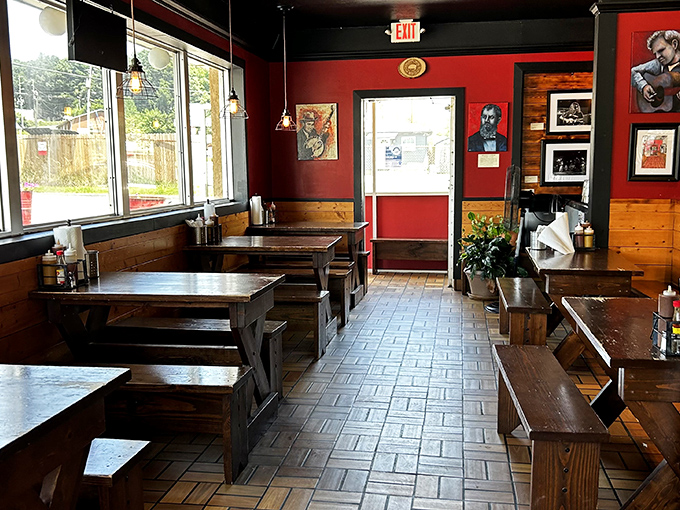 Red walls and wooden booths create the perfect backdrop for the serious business of barbecue consumption&mdash;no white tablecloths needed where sauce reigns supreme.