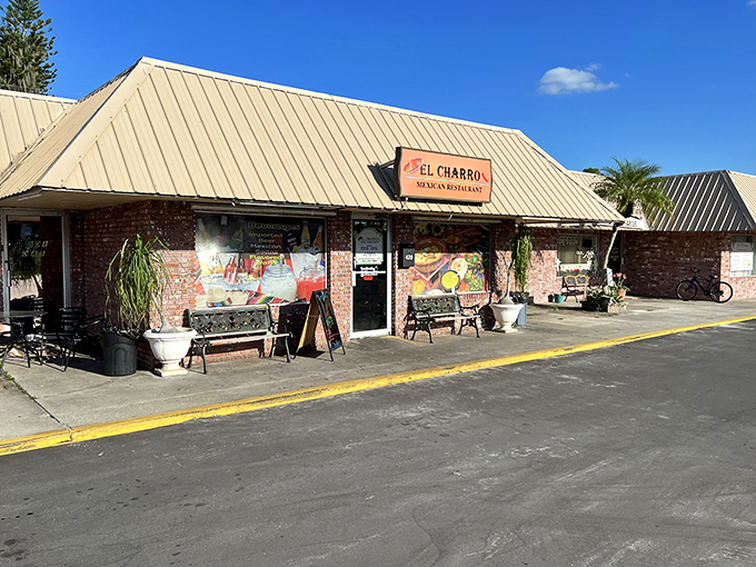 El Charron Mexican Restaurant promises authentic flavors in an unassuming setting&mdash;often the hallmark of truly memorable meals that don't require a second mortgage.