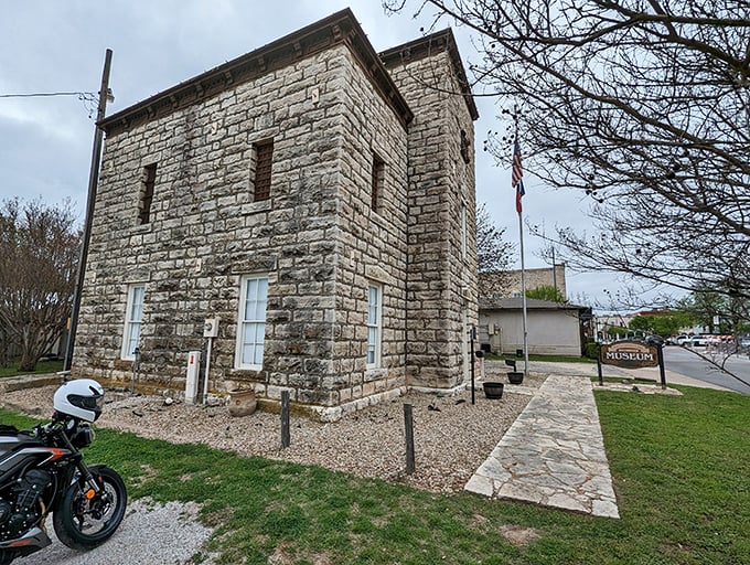 The old Hood County Jail now holds stories instead of prisoners&mdash;its limestone walls have witnessed more drama than a season of Yellowstone.