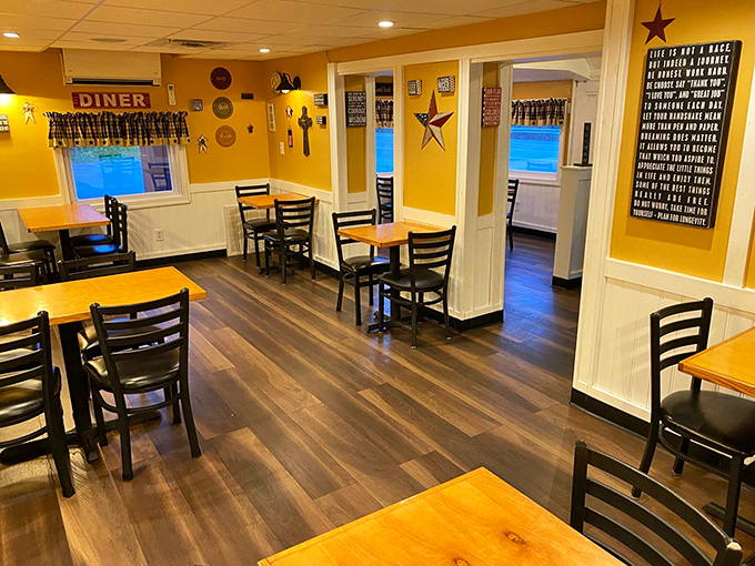 Warm yellow walls and wooden tables create the perfect backdrop for memory-making meals. Simple, honest, and exactly what a diner should be.