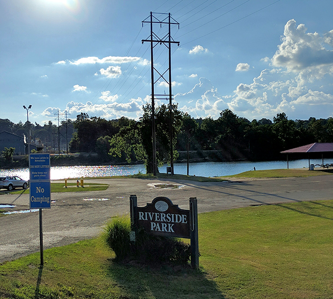Riverside relaxation where the only admission fee is remembering to bring your own sandwich.