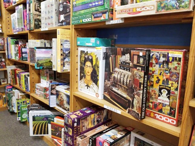 Jigsaw puzzles: the analog Netflix of rainy weekends, featuring everything from Frida Kahlo to vintage automobiles.