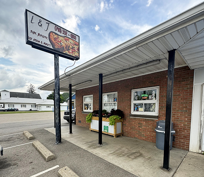 L & J's combines two of life's greatest joys: pizza and ice cream under one roof.