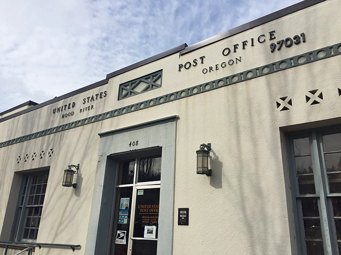 Even the post office looks photogenic here, making bill-paying feel slightly less painful with those mountain views.