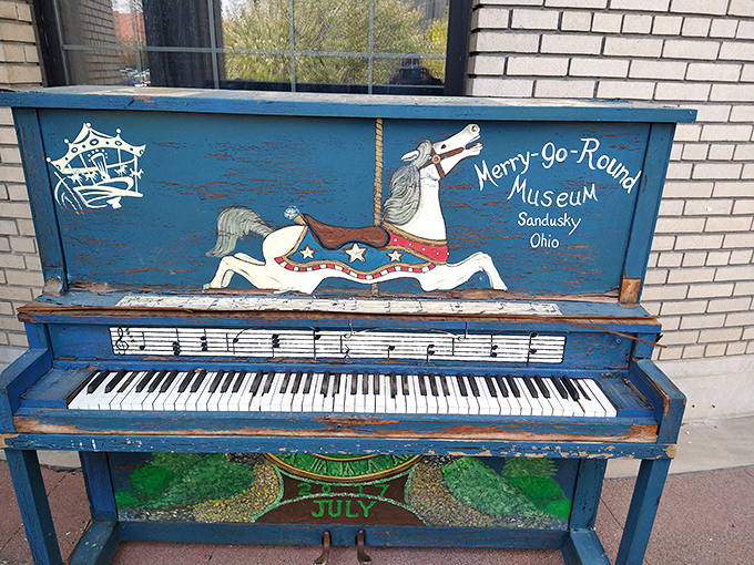 When a piano retires from concerts and decides to celebrate carousels instead &ndash; musical reincarnation at its finest.